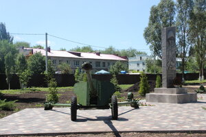 Дивизионная пушка Д-44 (Samara Region, Volzhskiy rayon, selskoye poseleniye Verkhnyaya Podstepnovka, posyolok Verkhnyaya Podstepnovka, ulitsa Spetsialistov), teknoloji anıtı  Samarskaya oblastından