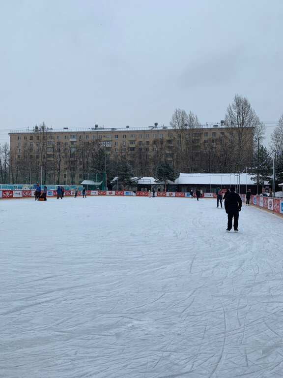 Buz pateni pistleri Ice rink, Moskova, foto