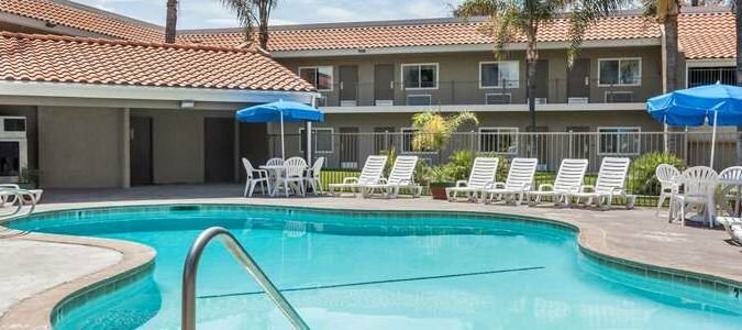 Otel Travelodge by Wyndham Hemet Ca, Hemet, foto
