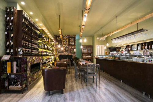 Bar Sorsi e discorsi sul senso perso, Puglia, foto