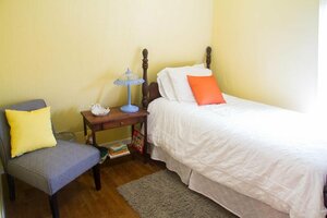 The Loft at Charlotte's Rose (Prince Edward Island, Charlottetown), otel  Charlottetown'dan