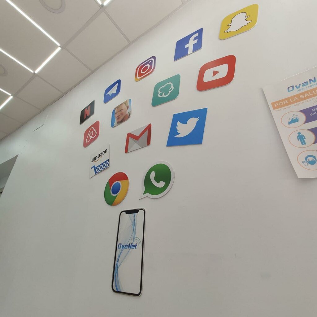 i̇nternet hizmet sağlayıcıları Ovanet, Adsl, Fibra, Móvil, Endülüs, foto