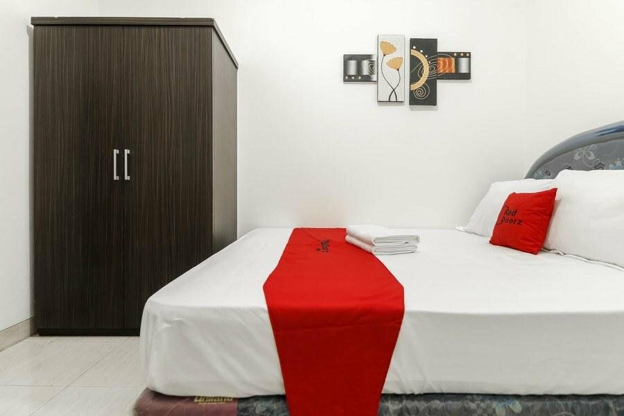Otel RedDoorz Plus near Trisakti University, Cakarta, foto