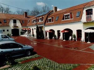Delanta Panzio (Baranya vármegye, Pécs, Komlói út), otel  Pecs'ten