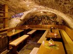 Weingut Klaus Simon 1a Weinstube WeinMotel (Bavaria, Aschaffenburg, Schloßbergstraße, 1), restoran  Bavyera'dan