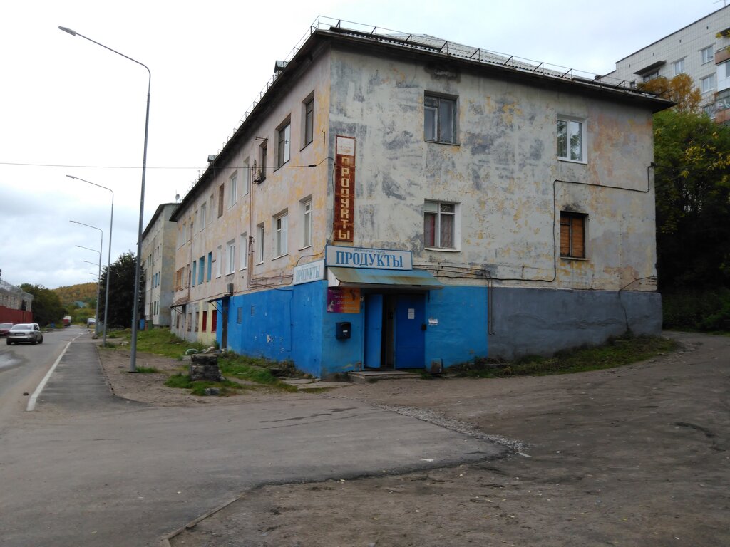 Market Prodovolstvenny magazin Merkury-Nord, Coca, foto