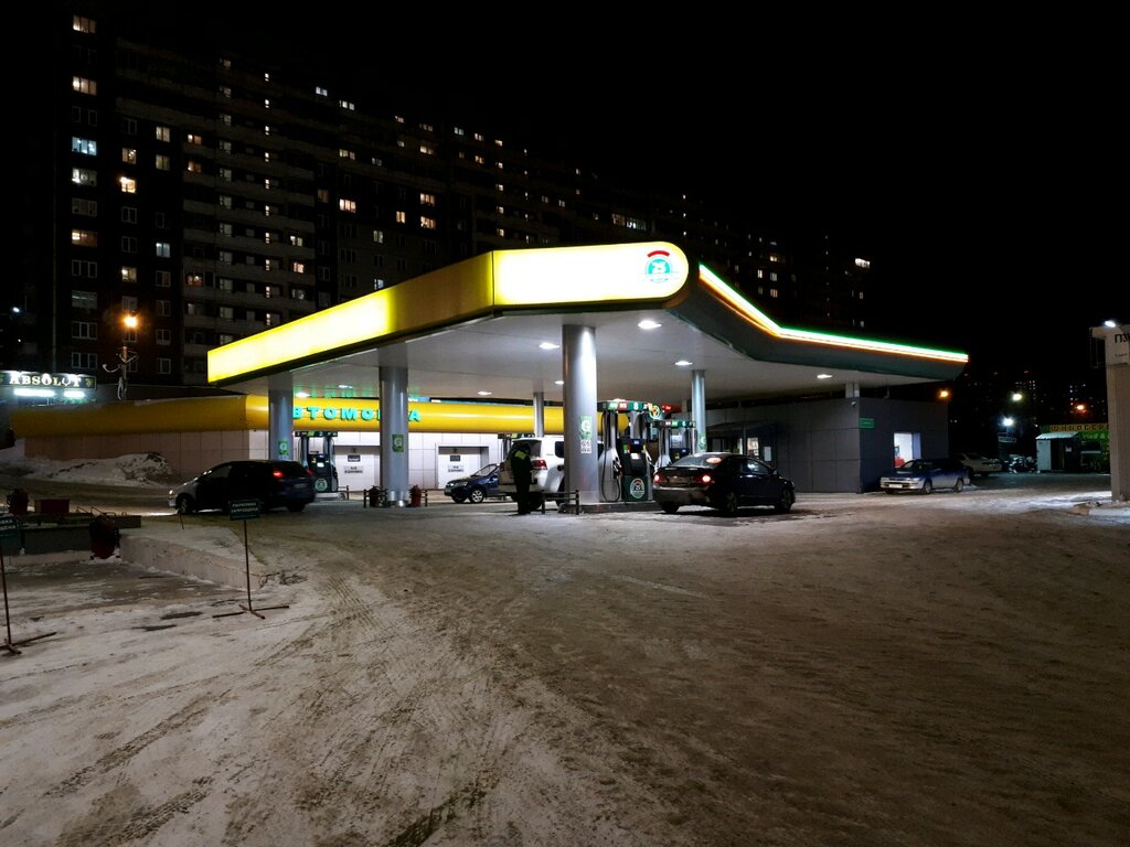 Benzin istasyonu 25 Часов, Krasnoyarsk, foto