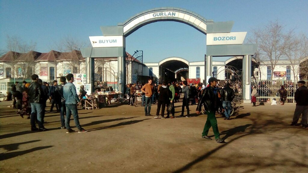 Gıda pazarı Gurlen Clothing Market, Harezm eyaleti, foto