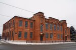 Высшее начальное городское училище имени Н.В. Гоголя (ulitsa Chkalova No:8), turistik yerler  Vladikavkaz'dan