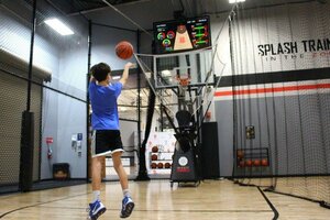Shoot 360 Denver (Colorado, Arapahoe County, Aurora), spor ve eğlence merkezi  Kolarado Eyaleti'nden