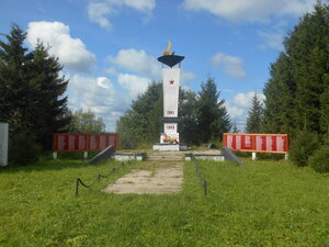 Участникам Великой Отечественной войны (Archangel Region, Shenkurskiy munitsipalny okrug, derevnya Rybogorskaya), anıt, heykel  Arhangelskaya oblastından