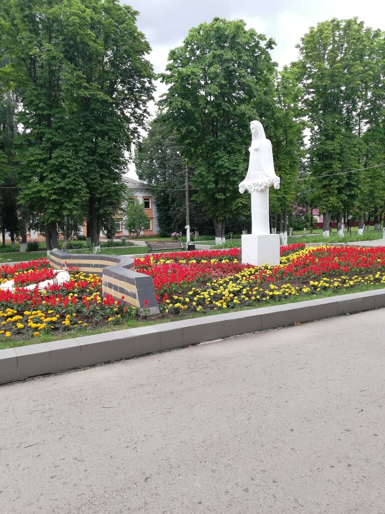 Anıt, heykel Аллея Героев, Tulskaya oblastı, foto