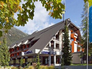 Hotel Kompas (Kranjska Gora, Borovska Cesta 100), otel