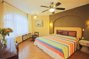 Vista Vallarta All Suites on the Beach (Nayarit), otel  Nayarit Eyaleti'nden