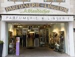 Staudacher Parfumerie e Lingerie (Via Centrale No:17, Brunico), kozmetik ve parfümeri mağazaları