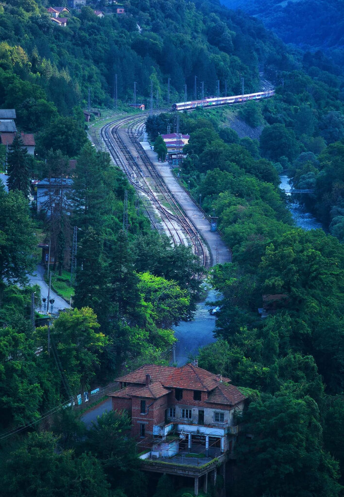 Tren istasyonu гара Лакатник, Sofya, foto
