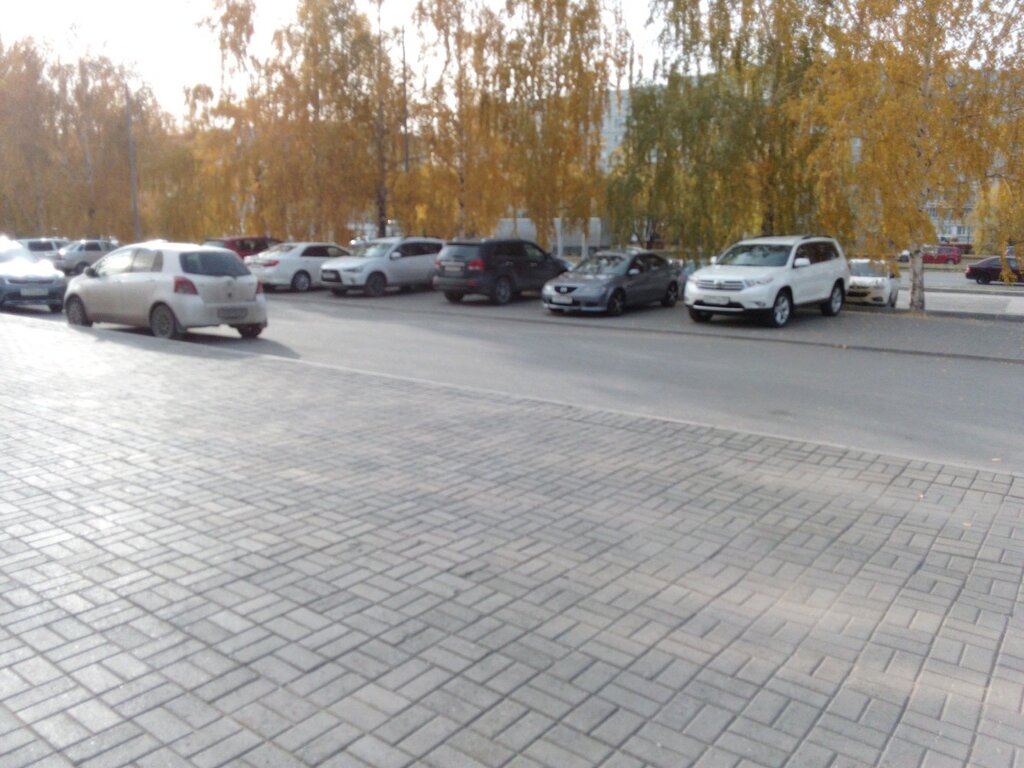 Otoparklar Car park, Omsk, foto