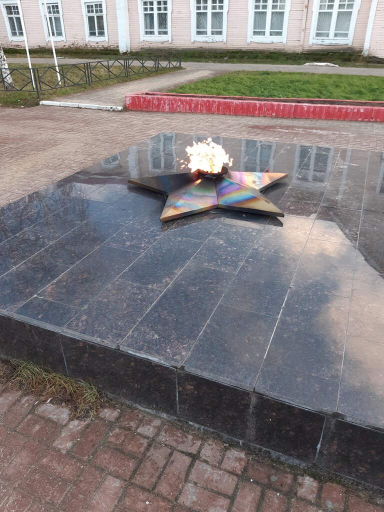 Anıt, heykel Вечный огонь, Naryan‑Mar, foto