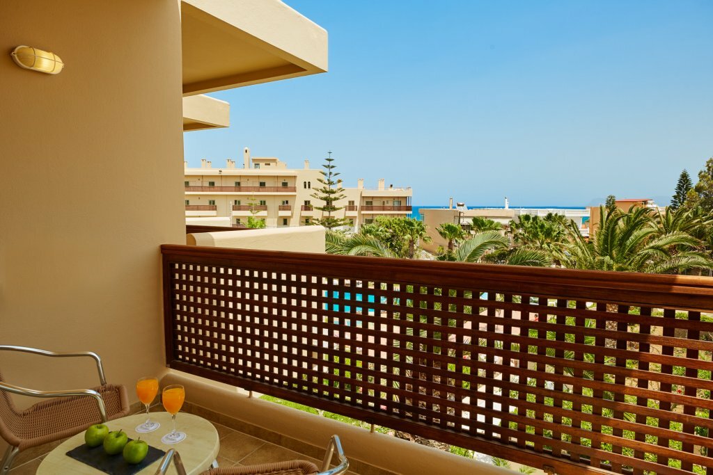 Otel Santa Marina Beach Hotel, Dünya, foto