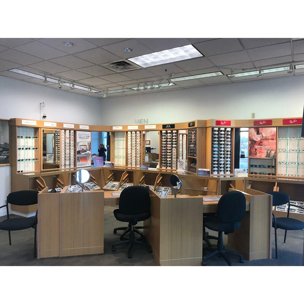 Giyim mağazası LensCrafters, Ohio Eyaleti, foto