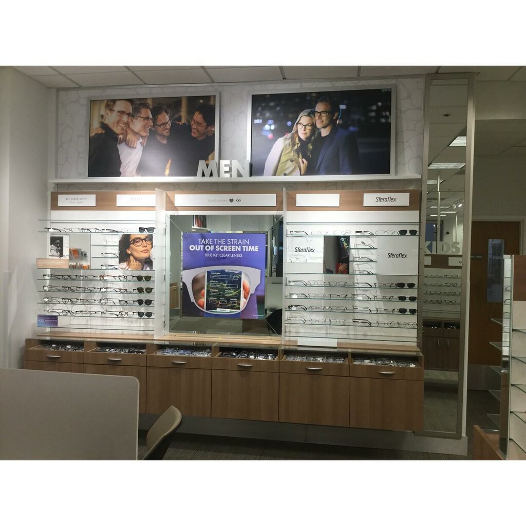 Giyim mağazası LensCrafters, Texas, foto