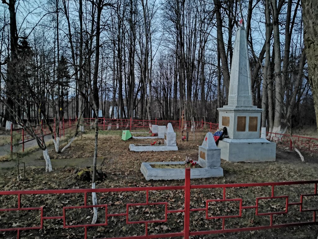 Anıt, heykel Кладбище советских воинов № 58, Moskova ve Moskovskaya oblastı, foto