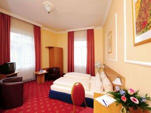 Hotel Königshof (Rhineland-Palatinate, Mainz, Otto-Schott-Straße, 9), otel  Mainz'den