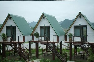 Hung Phat Bungalow (Quang Binh), otel