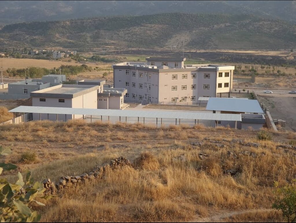 Devlet kurumları ve bakanlıklar Bajervaniya Sheladize, , foto