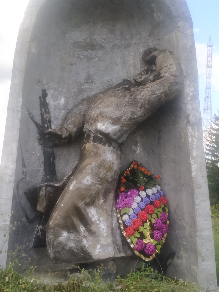Anıt, heykel Мемориал воинам –землякам погибшим в Великой Отечественной войне, Novosibirskaya oblastı, foto