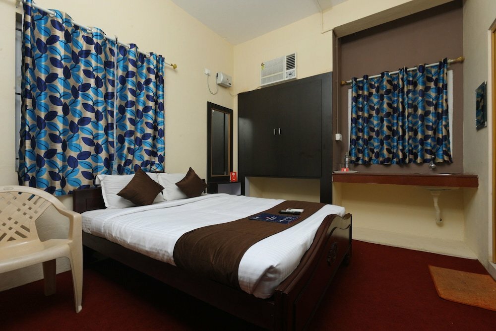 Otel Oyo 5304 B Square s, Koyamutthur, foto