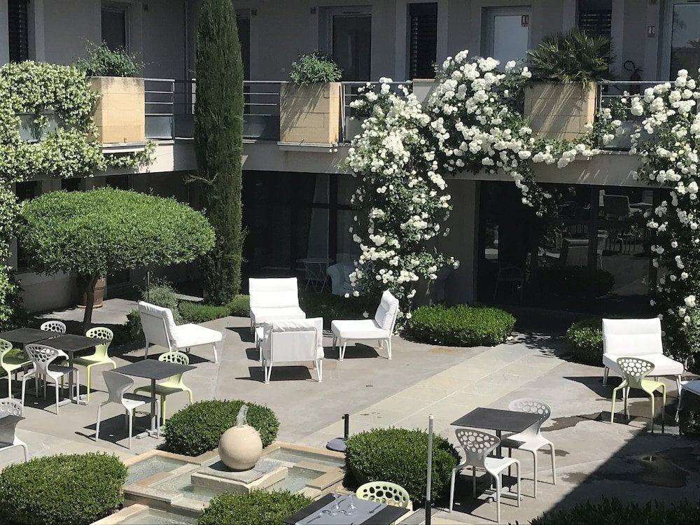 Otel Patio De Violette, , foto