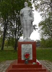 Погибшим односельчанам (Viciebskaja voblasc, Bieshankovicki sielsaviet, ahraharadok Kamoski), anıt, heykel  Vitebskaya oblastından