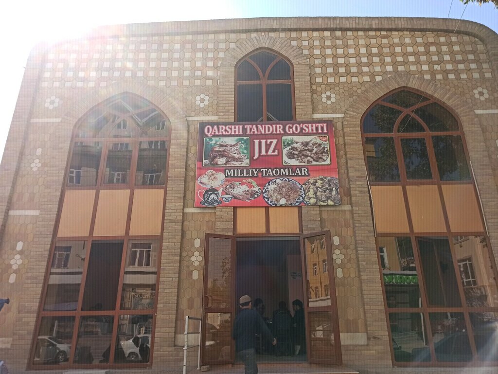 Kantin, yemekhane Karshi Tandoor Meat, Nemengan, foto