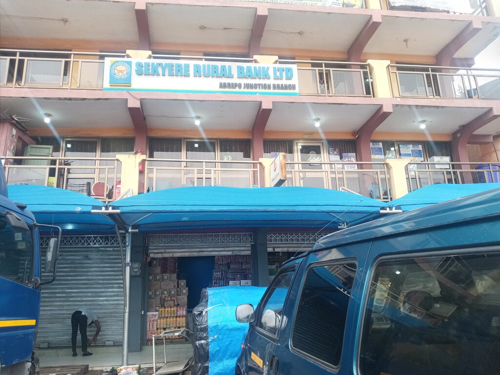 Banka Sekyere Rural Bank - Abrepo Junction, Kumasi, foto