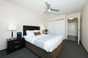 Gage Suites at Ubc (British Columbia, Deep Cove), otel  Britanya Kolumbiyası'ndan