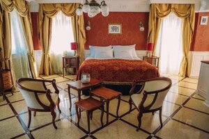 Erla Villa (Heves vármegye, Eger, Eger), otel  Eger'den