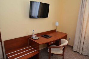 Hotel Gromada Koszalin (West Pomeranian Voivodeship, Koszalin, ulica Zwycięstwa, 20), otel  Koszalin'den