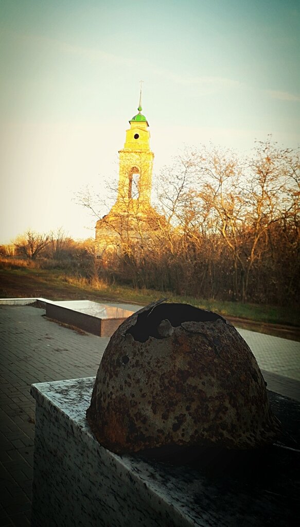 Anıt, heykel Братская могила № 113, Voronej, foto