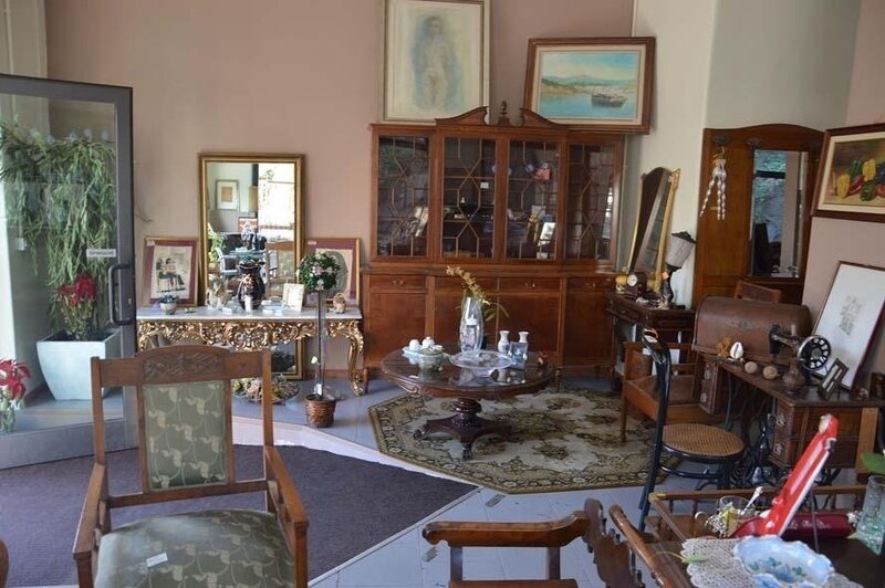 Antikacı dükkanları La Bottega dell'Usato, Katanya, foto