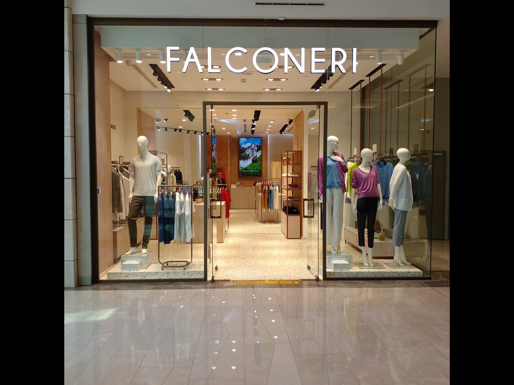 Giyim mağazası Falconeri, İzmir, foto