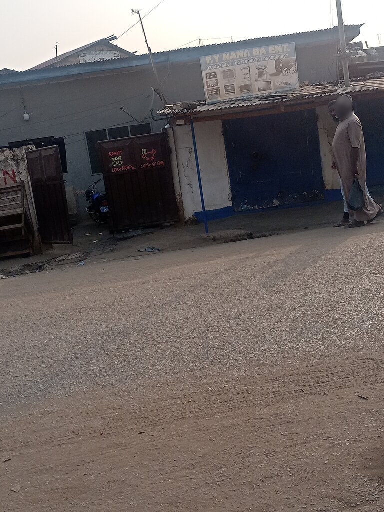 Oto ses sistemleri F.Y Nana Ba Ent, Akra, foto