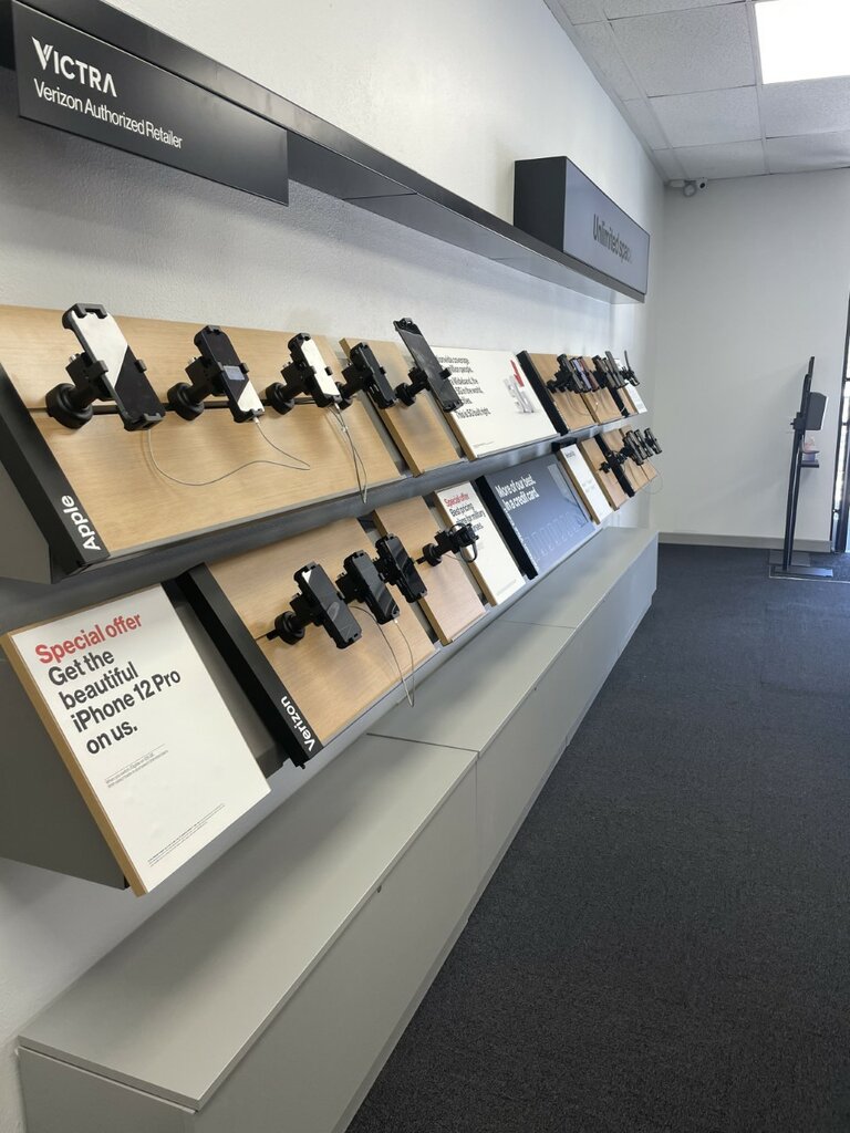 Telekomünikasyon ekipmanları Verizon Authorized Retailer - Victra, Los Angeles, foto