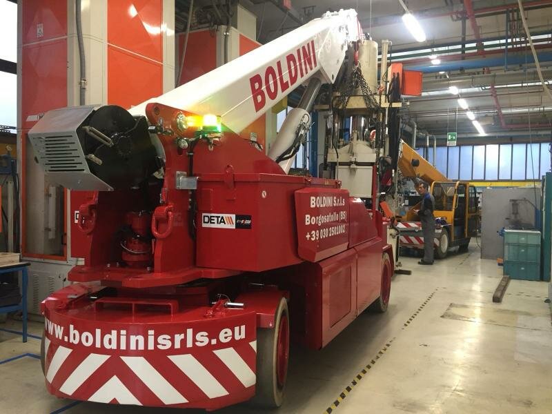 Kiralama noktası Boldini S. R. L. S., Lombardiya, foto