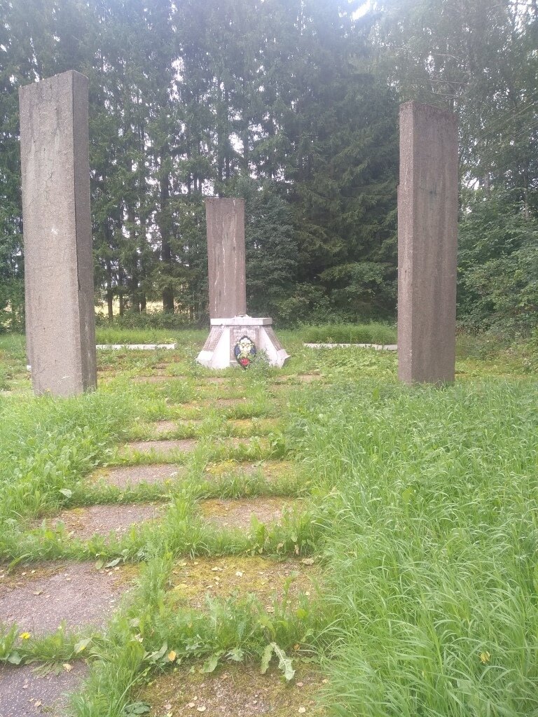 Anıt, heykel Односельчанам, погибшим в годы Великой Отечественной войны, Smolenskaya oblastı, foto