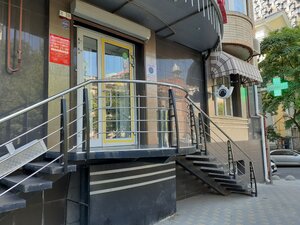 Royal (Pushkinskaya Street No:4/58), kahve dükkanları  Rostov‑na‑Donu'dan