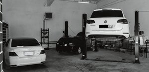 Atom (No:21, mikrorayon Voskresenskiy, posyolok Solontsy), otomobil servisi  Krasnoyarski krayından