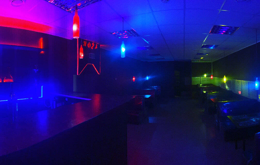 Nargile kafeler Po2l, Syzran, foto