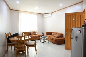 Dumaguete Springs Apartment (Central Visayas, Negros Oriental, Dumaguete - Valencia - Bacong Road), otel  Dumaguete'den