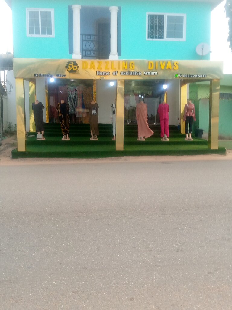 Giyim mağazası Dazzling Divas, Dünya, foto